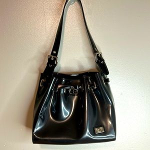 Beijo | Bags | Beijo Classic Nwot Luxo Shoulder Bucket Bag In Excellent ...